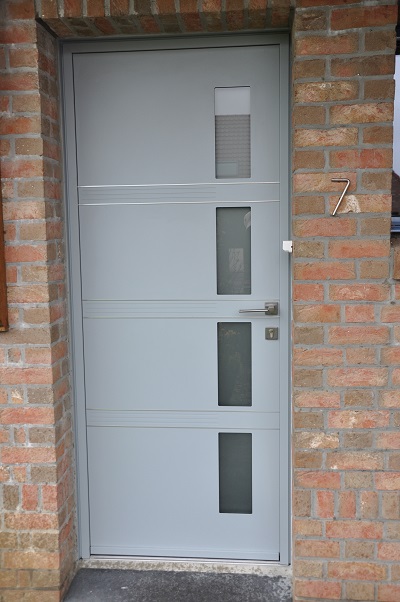 Porte d'entrée Aluminium et vitrée K-LINE sur mesure à Valenciennes et St amand